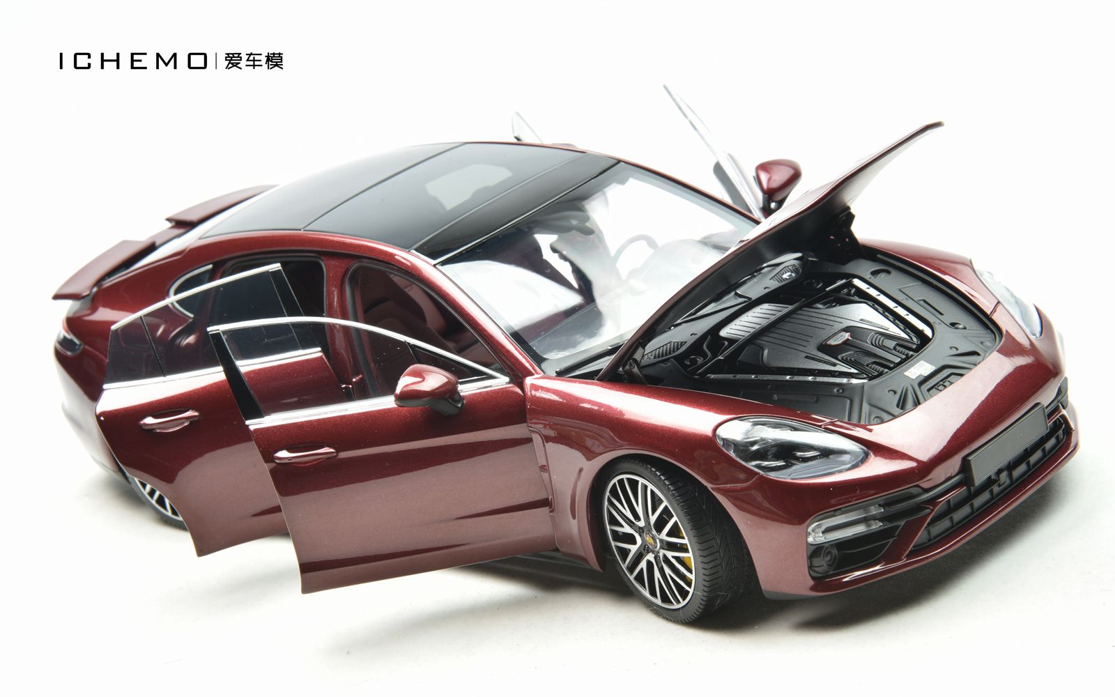 最贵五开门!迷你切 1:18 保时捷 Panamera Turbo S 汽车模型