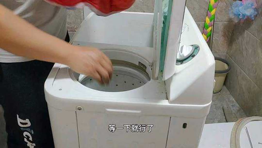 海尔半自动洗衣机不甩干,什么原因,胡师傅来解决