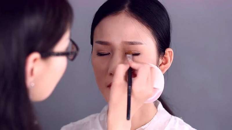 教你汉服桃花妆的画法,做古装美女!