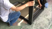铝合金上悬窗 铰链安装