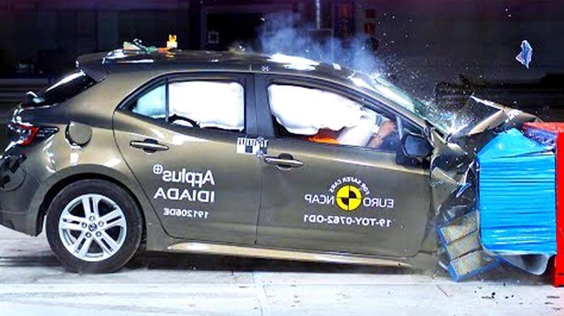 高速行驶下撞车有多危险?实测:丰田卡罗拉碰撞实验