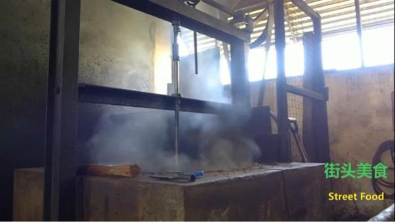 传统机械加工咖啡豆,一杯好咖啡原来这么不容易