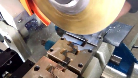 钢管自动送料切管机视频 全自动高效无毛刺下料机