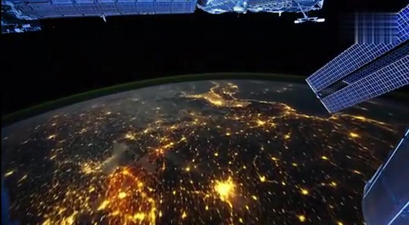 实拍从宇宙看地球的样子