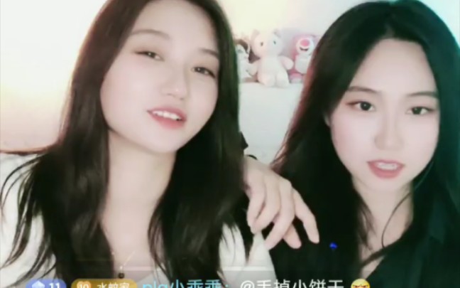 不一样的撒娇,新鲜!嘻嘻*^O^*