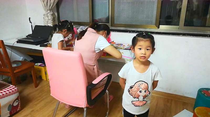 我爱你中国,祝福祖国,开学第一课手工制作五星红旗,国旗迎风飘