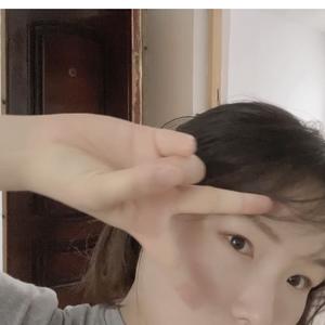 正在变身S码的April 