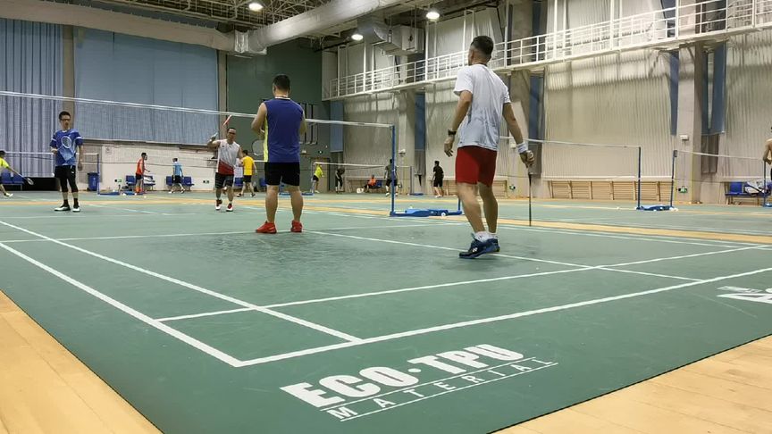 #羽毛球 #草本国潮吉美代言 #薇娅521心愿挑战赛 先是以柔克刚