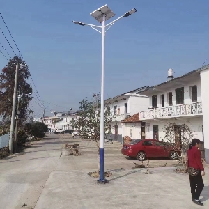 玖能新能源太阳能路灯 