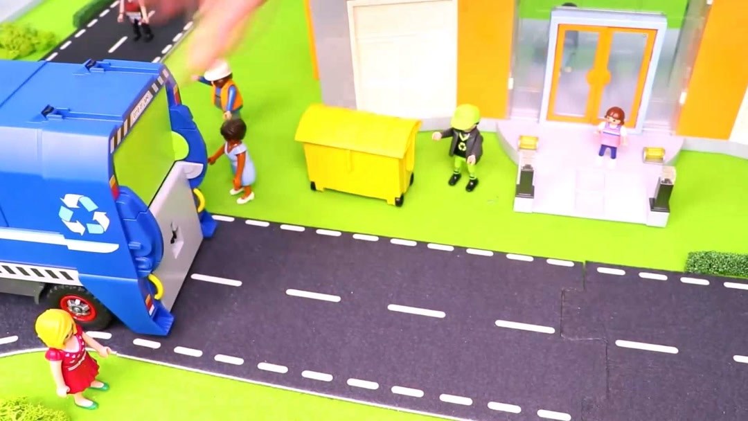 工地现场有很多垃圾车 汽车动画 儿童动漫 玩具游戏