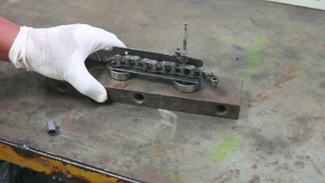 原来链条拆装这么简单,我也要制作一个这样的工具