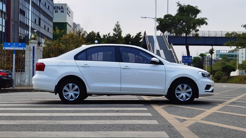 适合普通人买的3款轿车,落地价格不到10万元,实惠经济还耐造