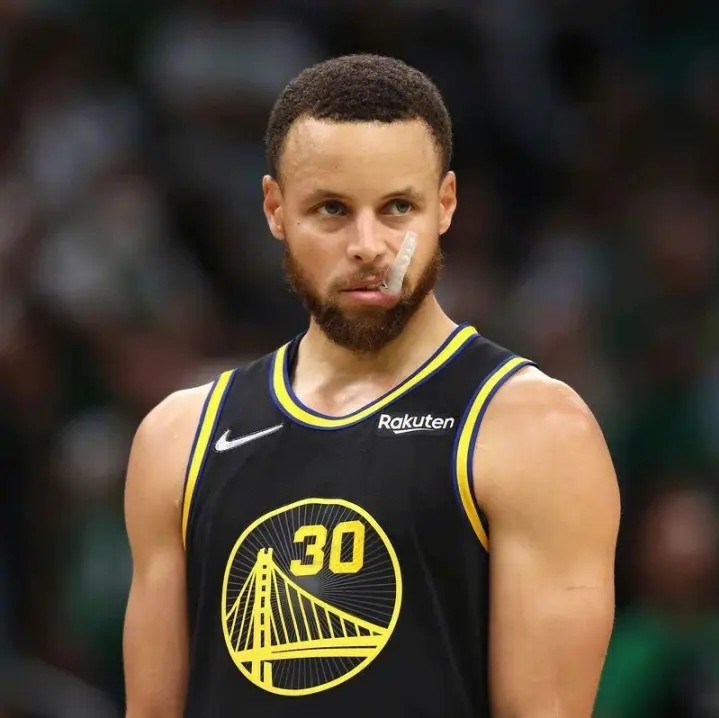 爱剪辑的小不点 