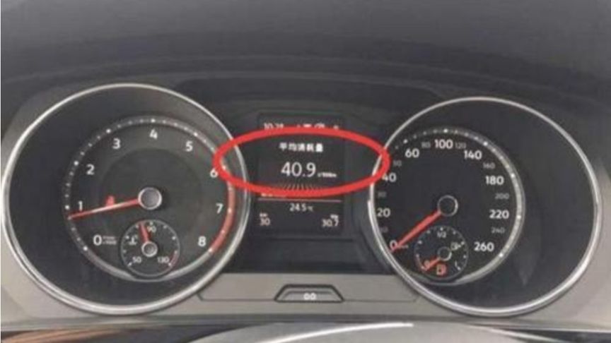 汽车油耗如何计算?很多车主做错,这样计算才是真实油耗