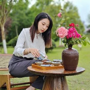 涂十八 