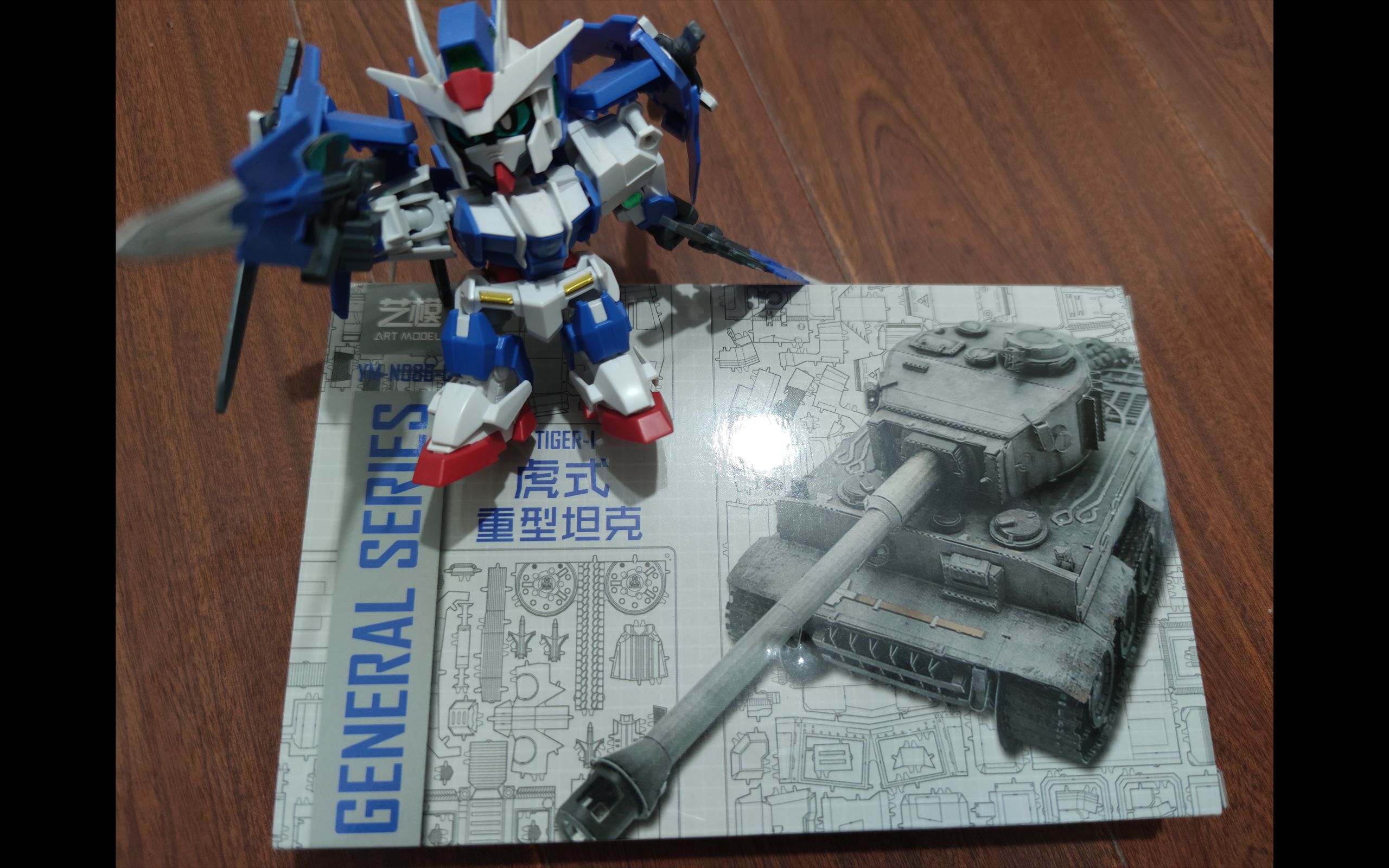 【4K】虎式重型坦克金属模型开箱 带上色的金属蚀刻片模型 二战德国...