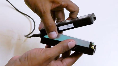 笔记本电源适配器超级难拆开?试试这个方法,拆解不费吹灰之力