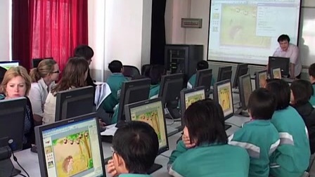 小学信息技术课《触发器的使用》(小学信息技术优质课研讨教学实录)