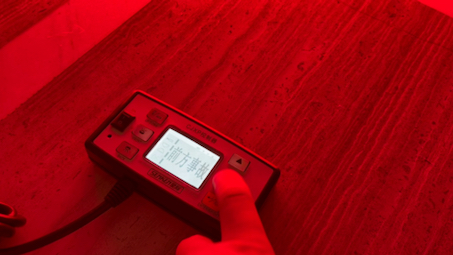 ...LED全透明超薄超轻警示显示屏。好产品可APP蓝牙编程输入,可USB...