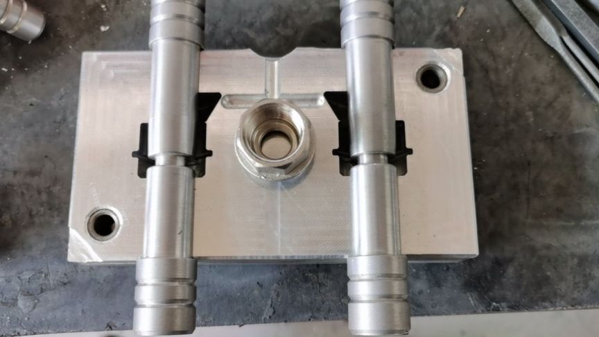 机械:硅溶胶铸造工艺不锈钢阀盖模具的制作过程