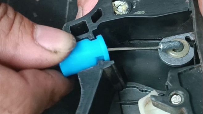 小车门把手拉线断了,门把手换线修理全过程