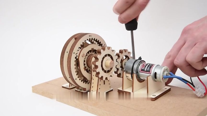 两级行星齿轮减速箱,不懂得原理的回高中重新深造吧