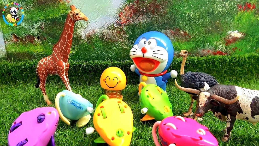 亮亮玩具动物帮助机器猫,学习外语动画,婴幼儿宝宝游戏视频