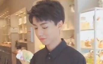 【王俊凯】微博故事【合辑】