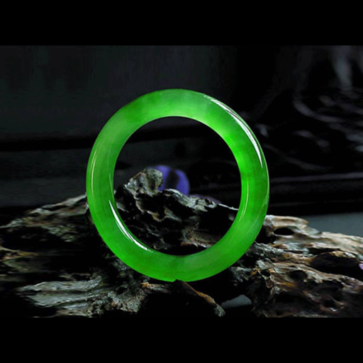 分享日常翡翠知识 