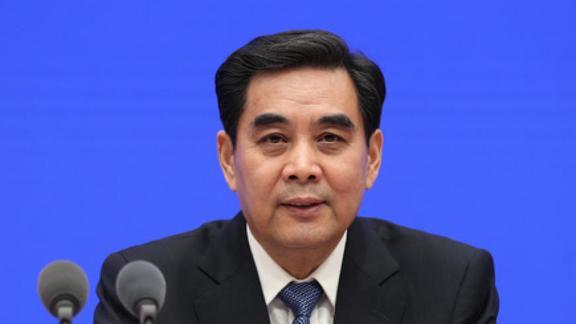 人社部:去年三项社保基金总收入5.02万亿元 支出5.75万亿元