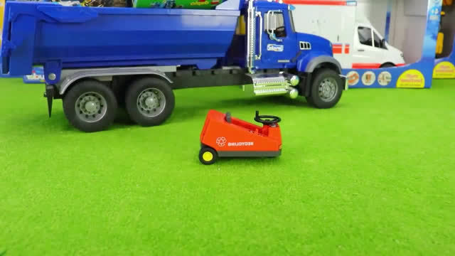 工程车动画:运输车,拖车和收割机