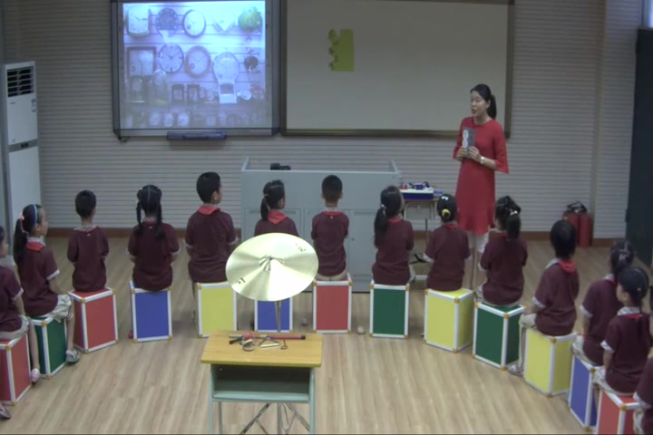 【获奖】人音版一年级音乐下册_在钟表店里-何老师优质课视频教学...