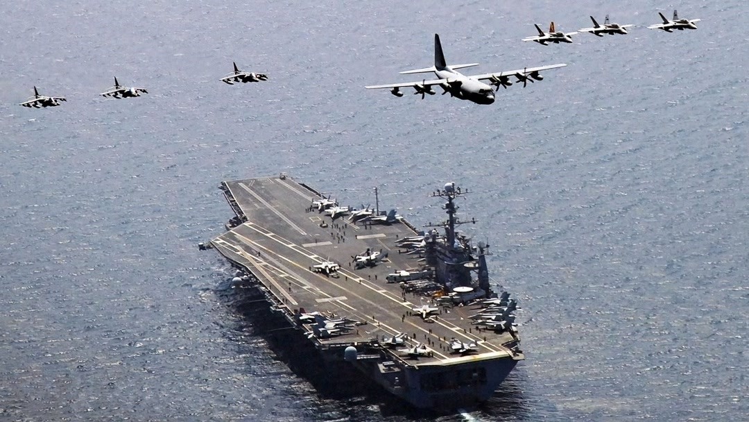 美军大批舰机部署波斯湾,伊朗导弹加注燃料,战争信号已经到来