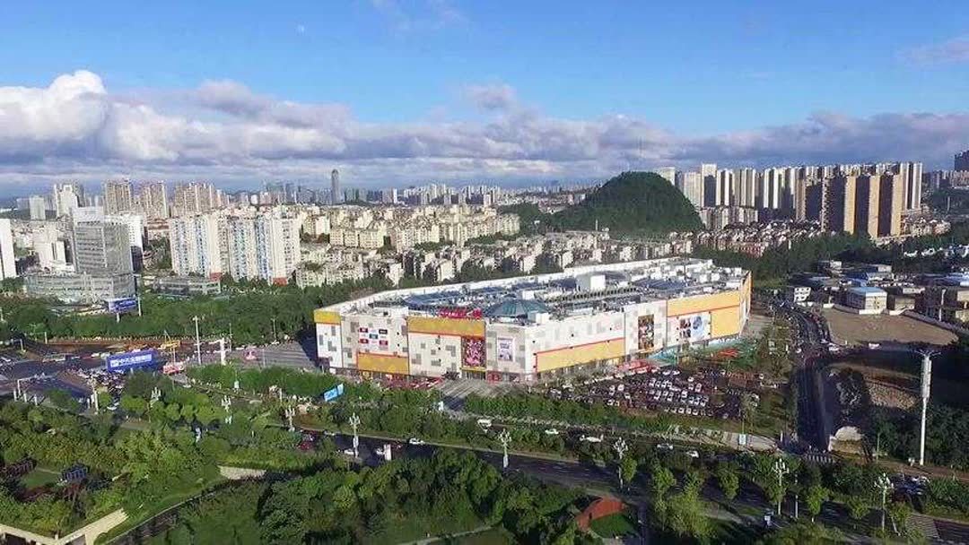 中国这座二线城市,森林覆盖率近50%,几百万人犹如住在森林里!