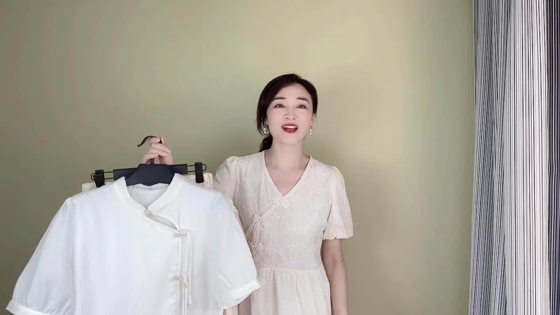 俏皮减龄的新中式穿搭,宽松版型遮肉显瘦,改良旗袍连衣裙太美了