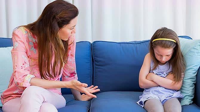 批评孩子,这3个误区一定要避开,否则会让孩子更加叛逆