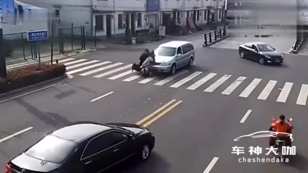 电动车逆行引发的交通事故