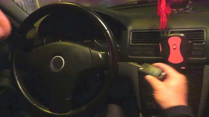 08款大众宝来经典遥控器手工匹配,这个年代的车这样的车钥匙