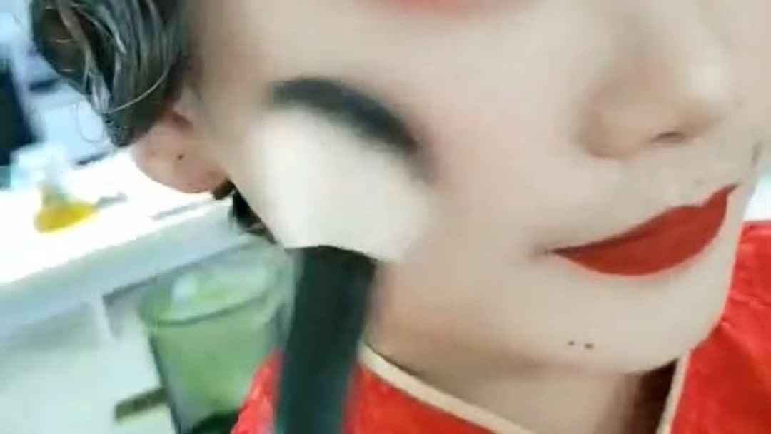 匠昕美妆商学院 北京化妆培训毕业推荐高薪就业