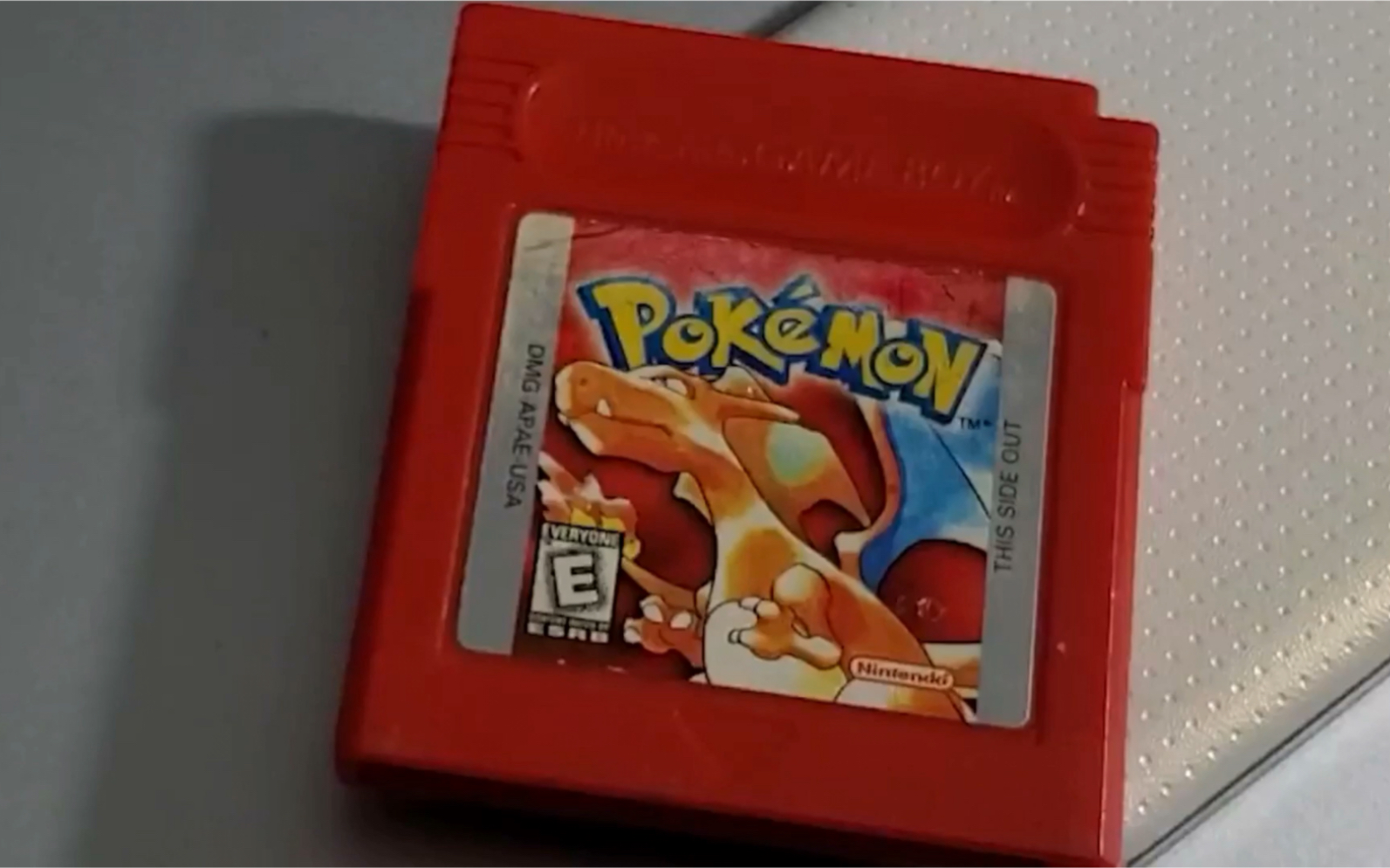 【神人大佬】歪果仁用计算器运行《宝可梦》初代红?!(英语生肉无字幕)