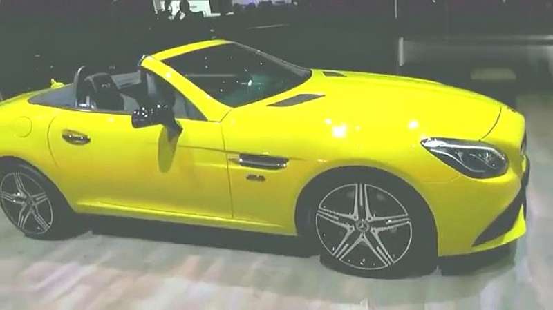 有关于新款奔驰SLC 300敞篷车实车展示,外观与内饰高清实拍