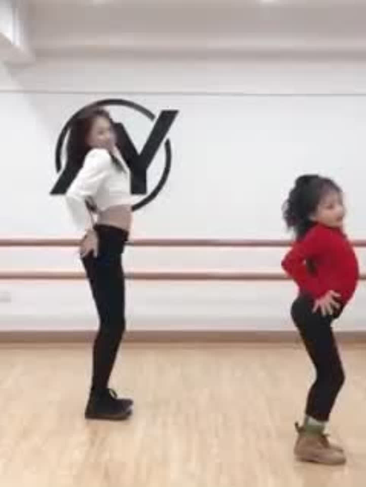 狐狸不是妖,狐狸变身曲!美丽的老师and小萝莉