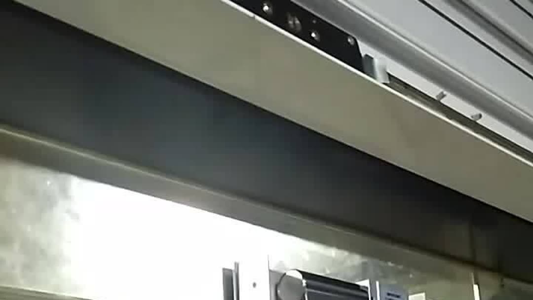 上下无框玻璃门夹安装视频-华偶电子