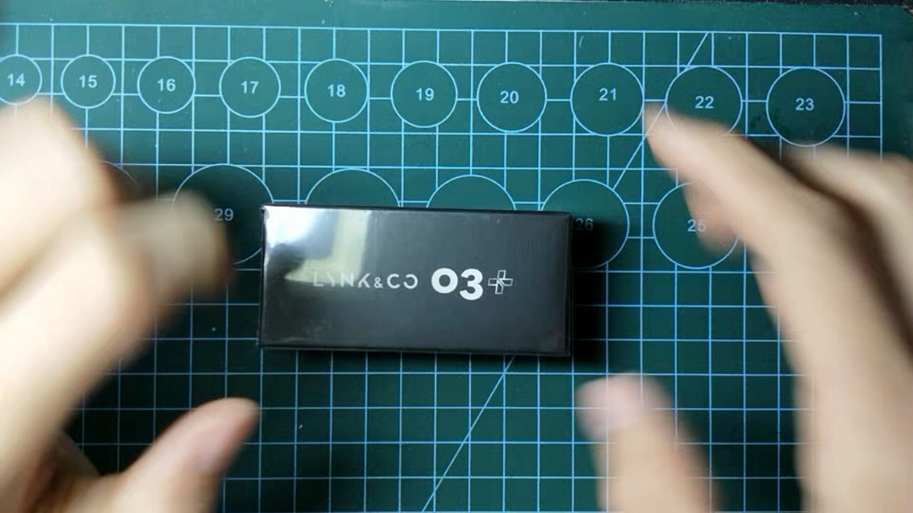 1:64美驰图领克03运动版汽车模型