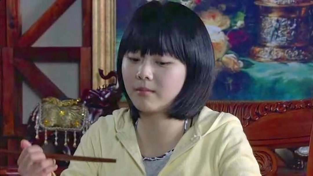 女儿的压岁钱有两万,老妈没钱了,开始打这个钱的主意了!