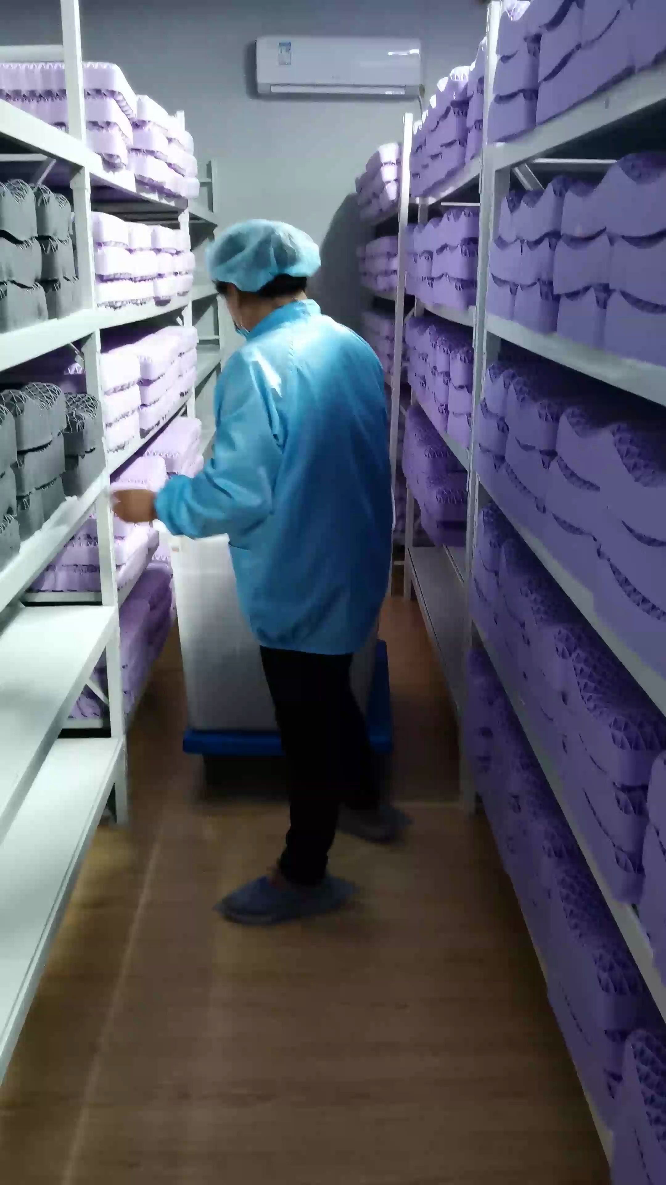 仓库运输小车_2020519172741