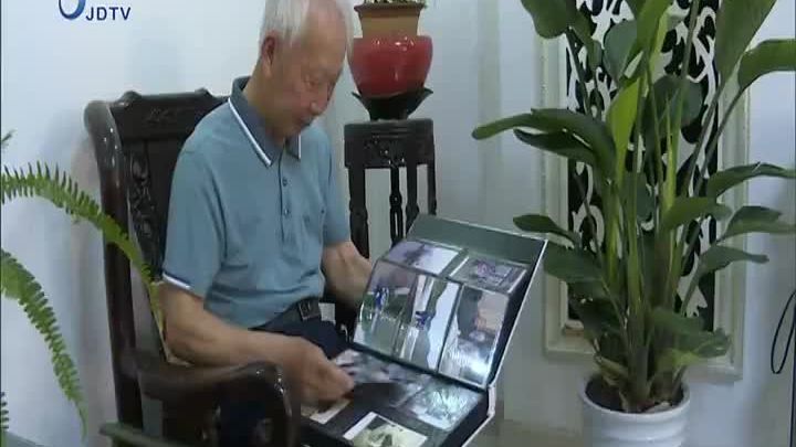 诚信人物进社区 展现榜样的力量