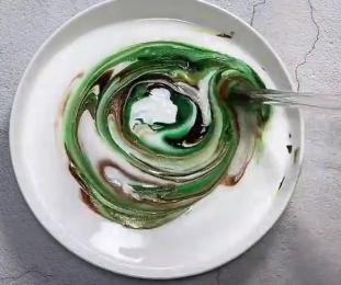 抹茶起泡胶制作过程,很简单哦!