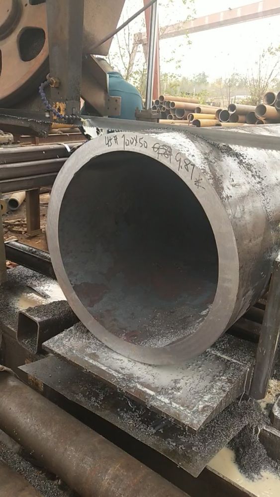 大口径无缝钢管零切