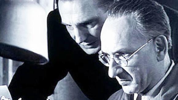 凡救人一命,即救全世界,带你快看《辛德勒的名单》